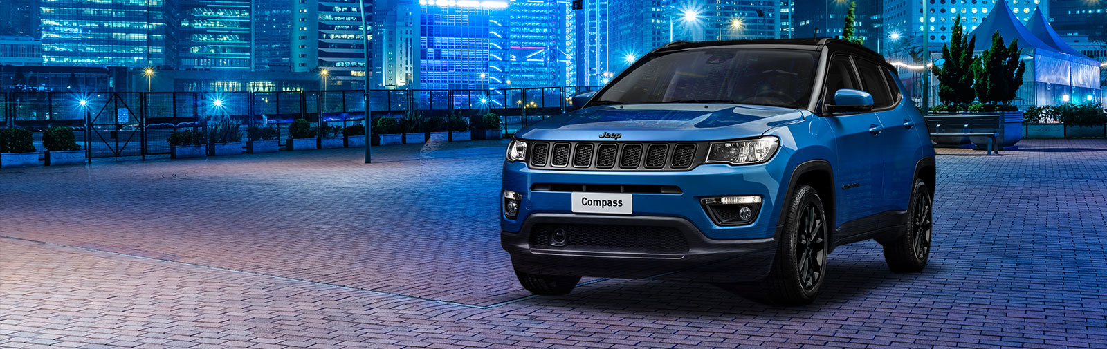 Jeep® Compass Night Eagle | 4x4 elegante