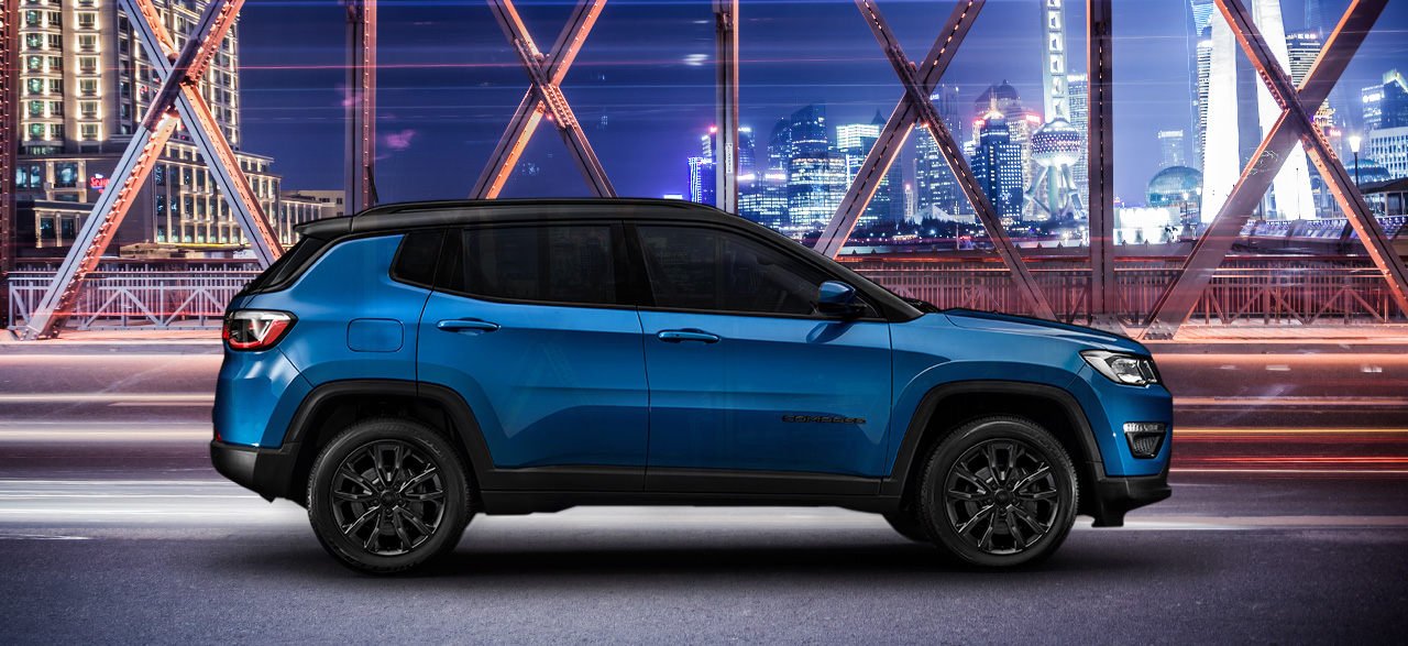 Jeep® Compass Night Eagle | 4x4 elegante