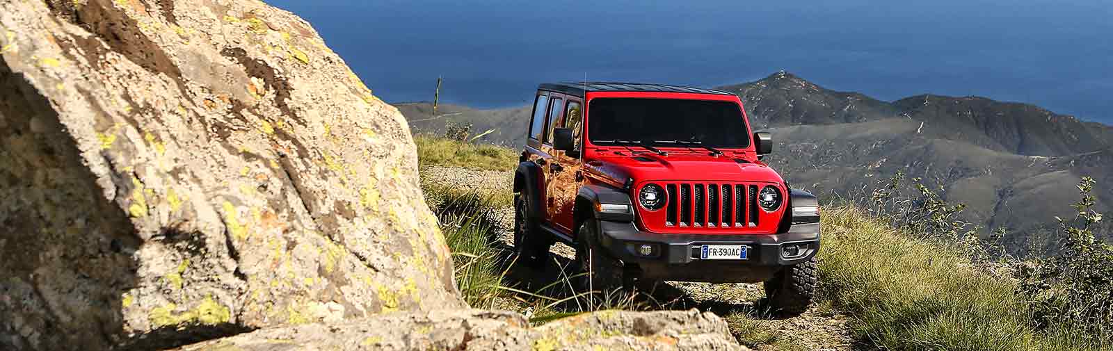 Jeep® 4x4 | Coches todoterreno con sistema 4x4